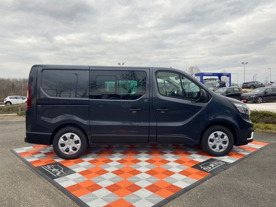 RENAULT TRAFIC FOURGON 2024
